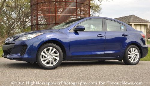 A review of the 40+mpg 2012 Mazda 3i Grand Touring | Torque News